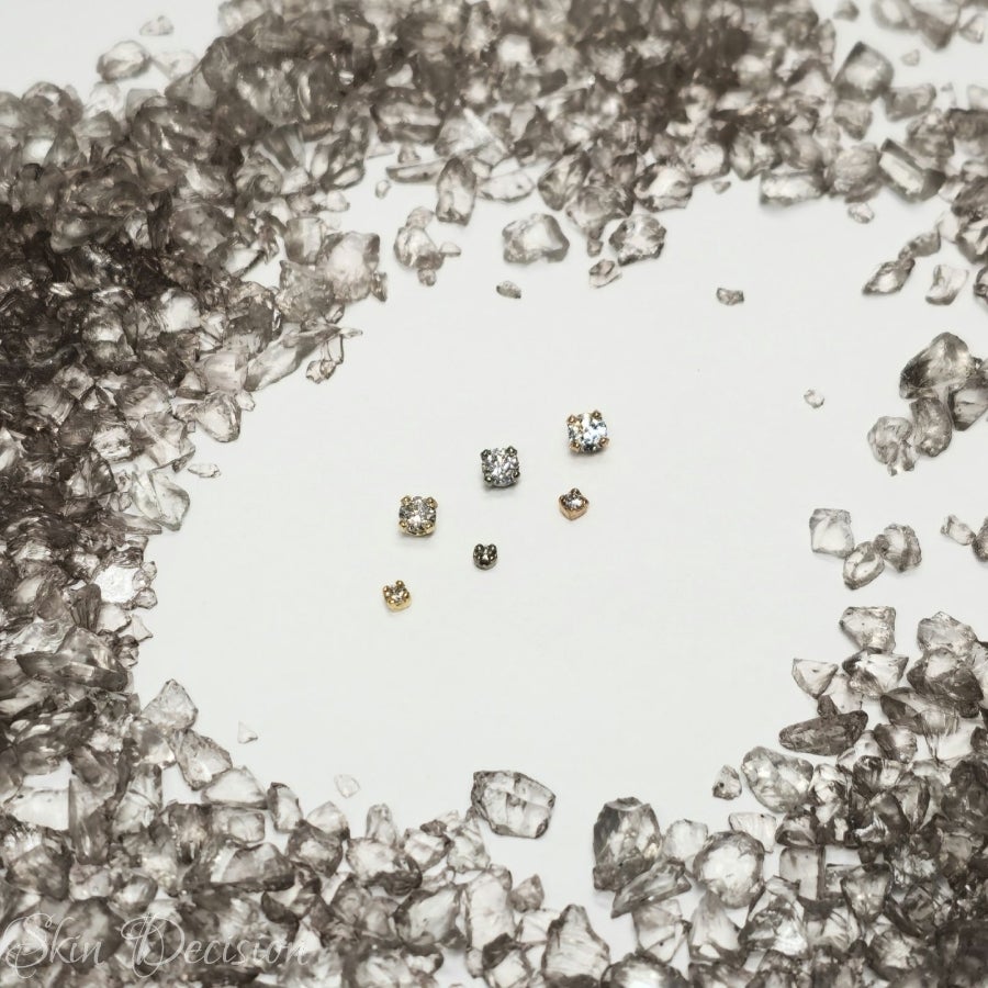 Diamond 1.5 - 1.7mm in Solid Gold | Skin Decision Body Jewelry Shop